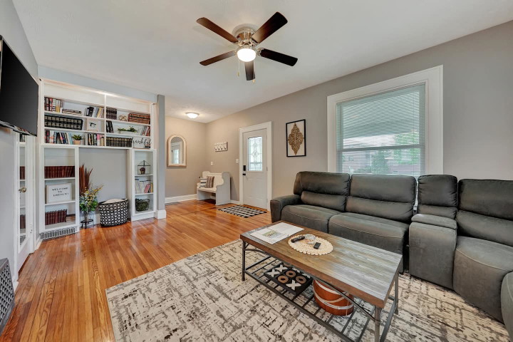 Spacious 5br Lincoln Home Near Unl & Capital - Lincoln, NE
