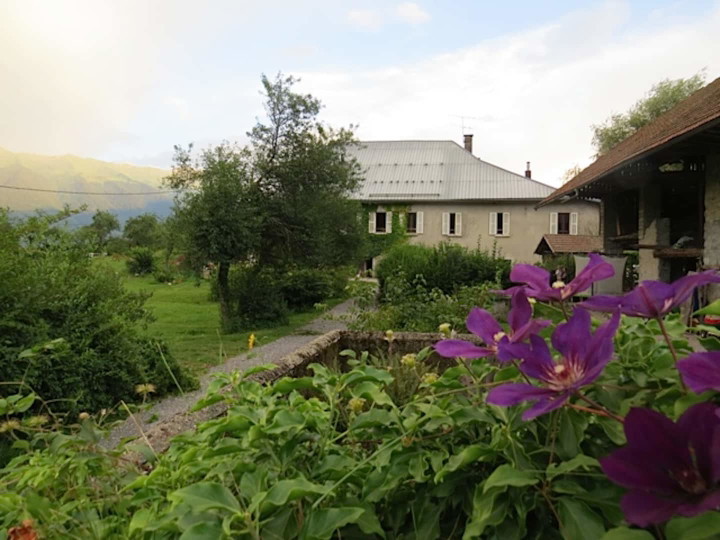 Gite Des Sources D'arvey - Bien-être Ensemble - Savoie