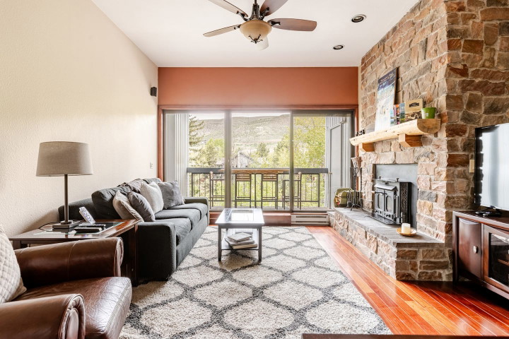 Riverfront 2br2ba Condo: Sauna Pool Hottub Vail+bc - Edwards, CO