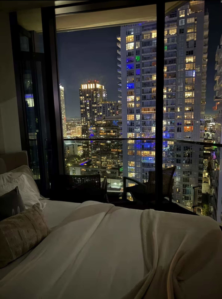 Luxury Living Dtla, Steps To Crypto Arena - Burbank, CA