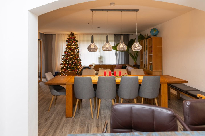 Villa Am Wehr With Up To 9 Bedrooms - Roth