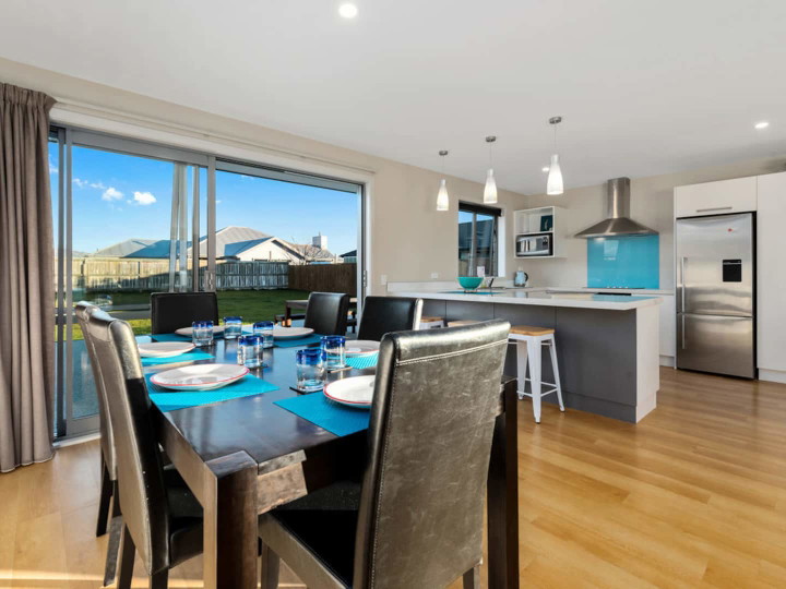 Pisa Oasis - Cromwell Holiday Home - Cromwell