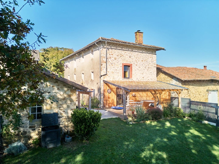 Gîte La Baisse - Gîte Non Fumeur - 11 Personnes - France