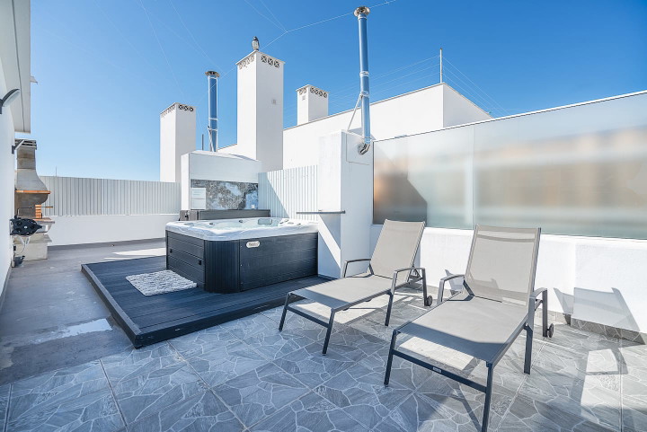 New Luxury Penthouse Beachfront In The Algarve - Armação de Pêra