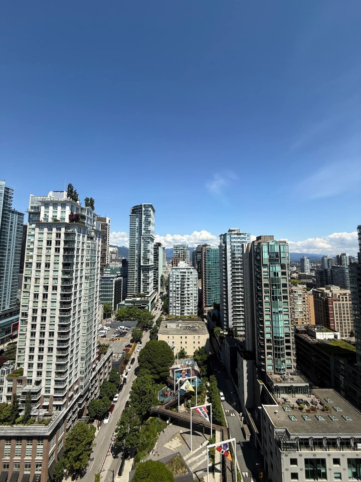 Dt Gem | Walkable + Amenities - Vancouver