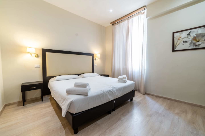 Double Private Room - Rome
