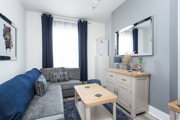 Number 28, Apartment 2 - Derry