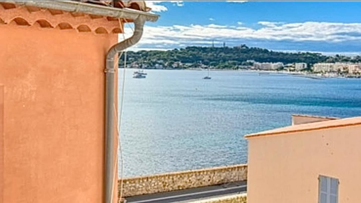 Apartment In The Heart Of Old Antibes - Antibes