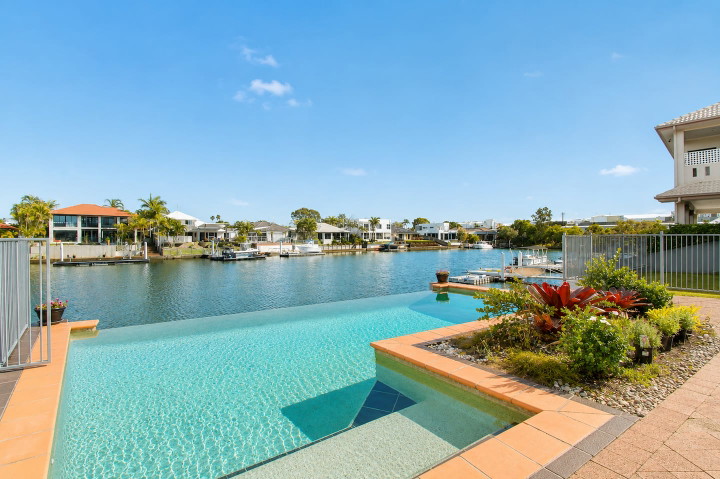 The Waterfront House | Coastal Retreat - Mooloolaba