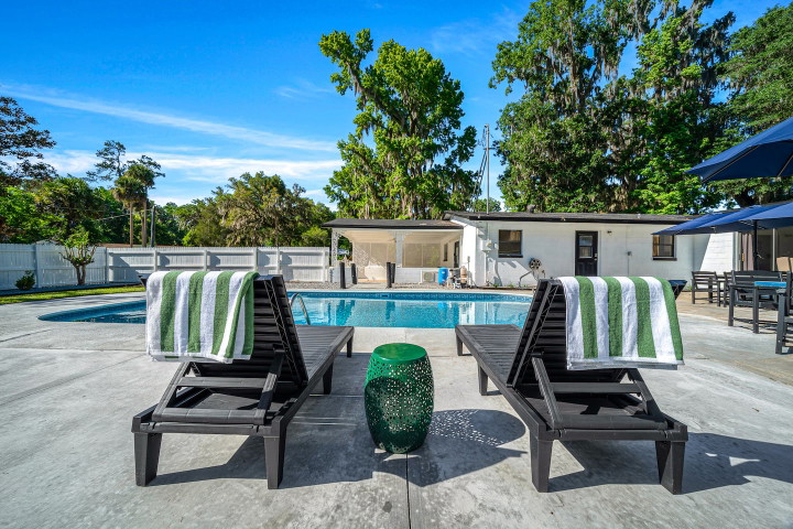 Private Suite | Pool Access | Close To All Ocala! - Ocala, FL
