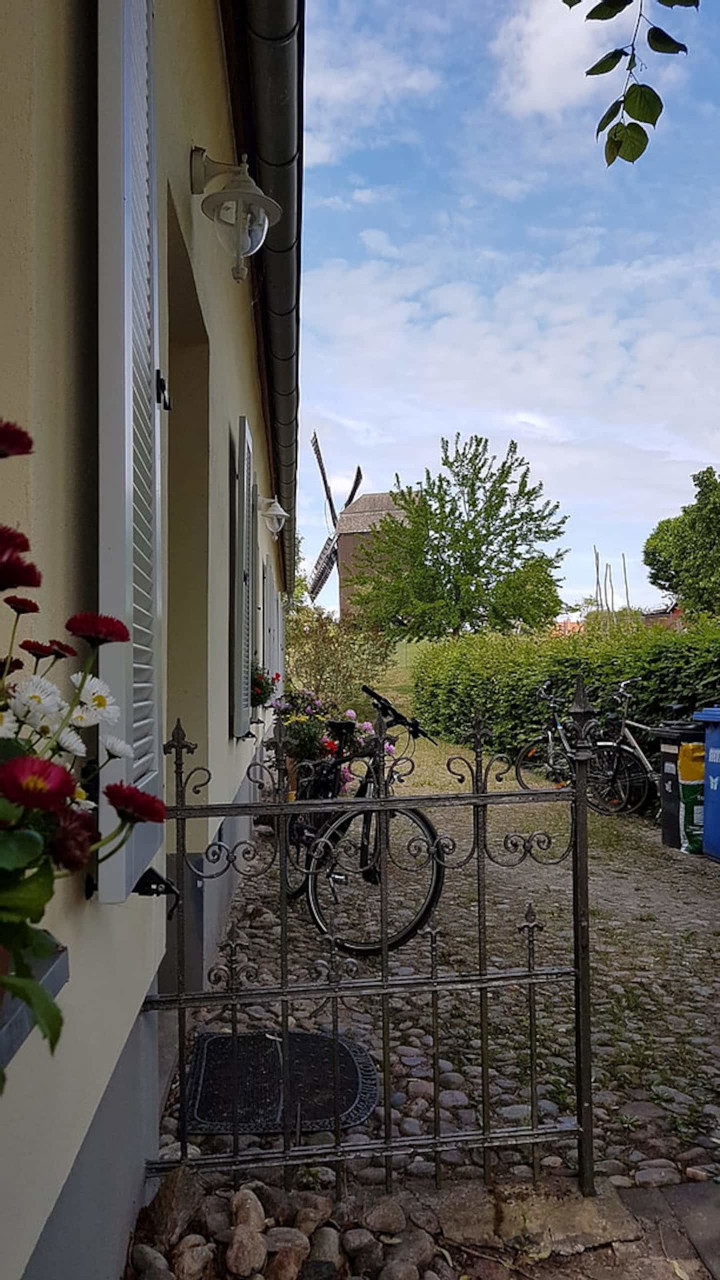 Viel Radfahren: Haus Auf Der Insel Werder (Havel) - Werder