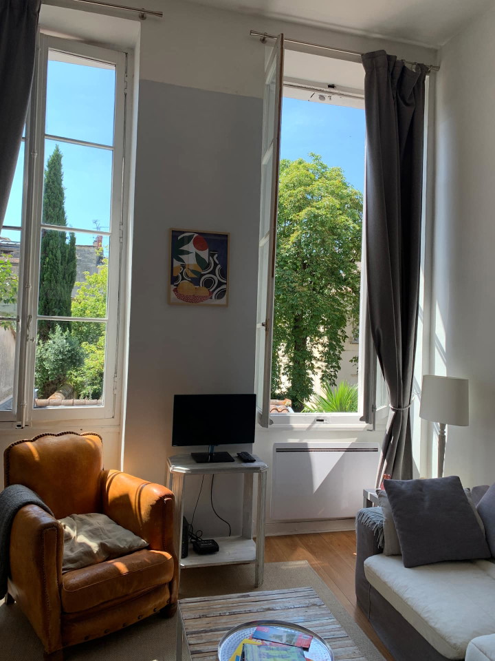 *Hugues* Charming 2-bedroom Duplex - Bordeaux
