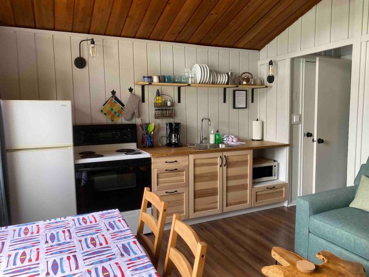 Cabin #2 Maple Ridge Cottages - Salt Spring Island
