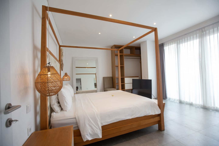 Camelia Soundproof Room At Semat 28 Apartments - Kuta