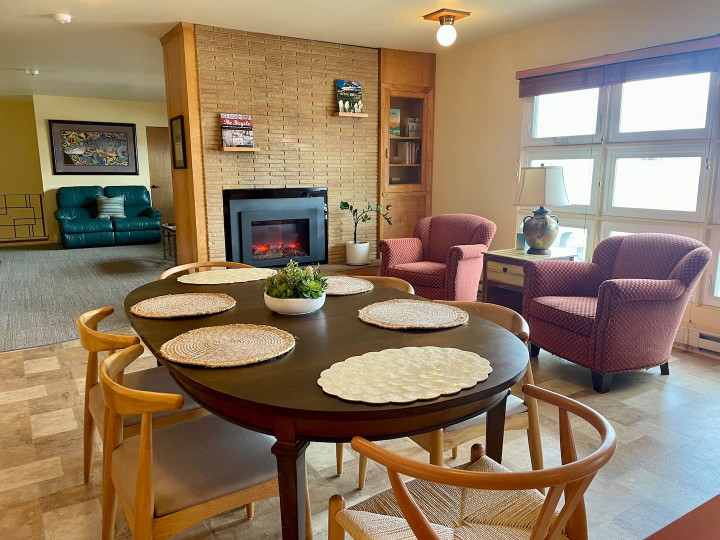 Central Historic Downtown! Clean, Quaint & Cozy - Kalispell, MT