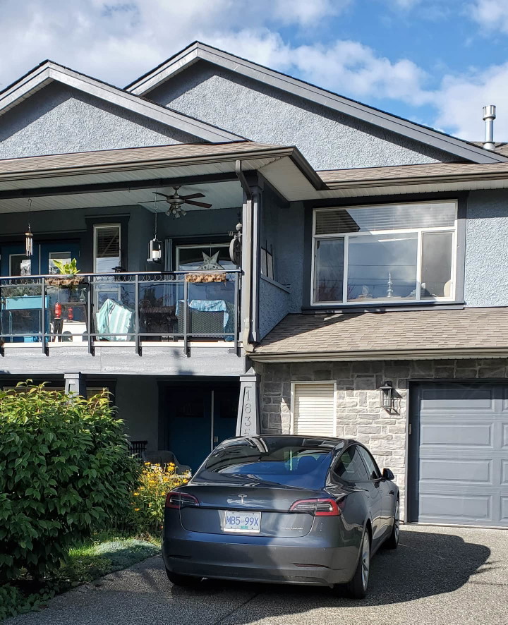 Lola's Place - Pitt Meadows