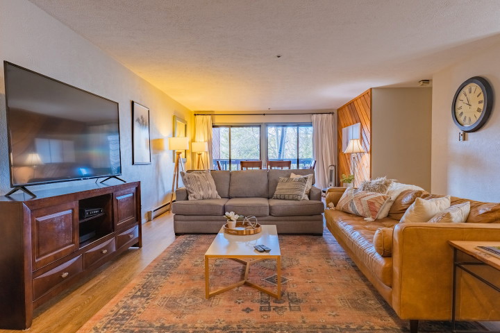 Perfect Location In Heart Of Breck, Base Of Peak 9 - Breckenridge, CO