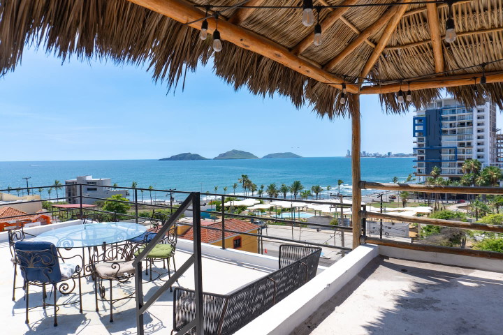 Modern Duplex Steps From The Malecon & Olas Altas - Mazatlan