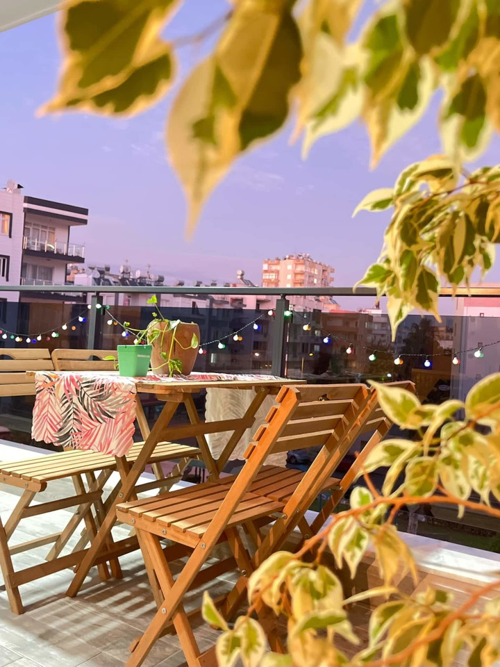 Hiltona Ve Sahile Yakın 1+1 Daire - Mersin