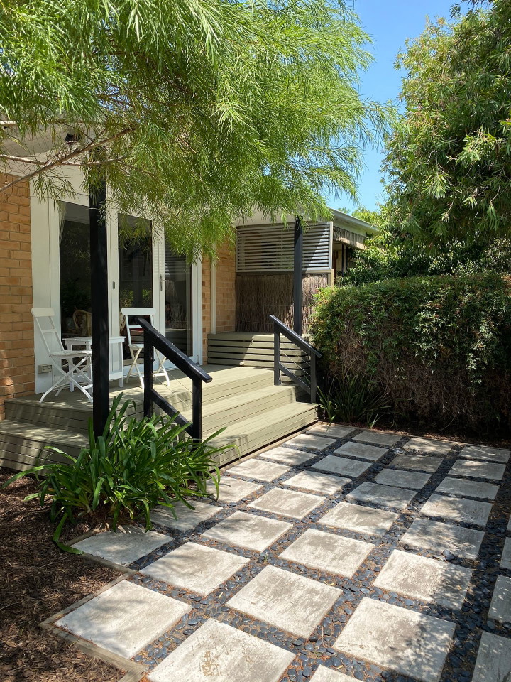 Modern Clean Simple Perfect! - Adelaide