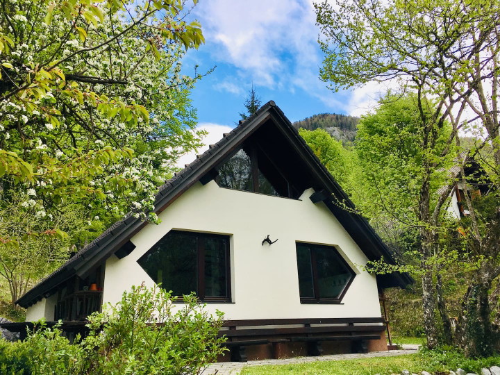 Chalet Authentique Dans Un Superbe Paysage De Montagne - Slovénie