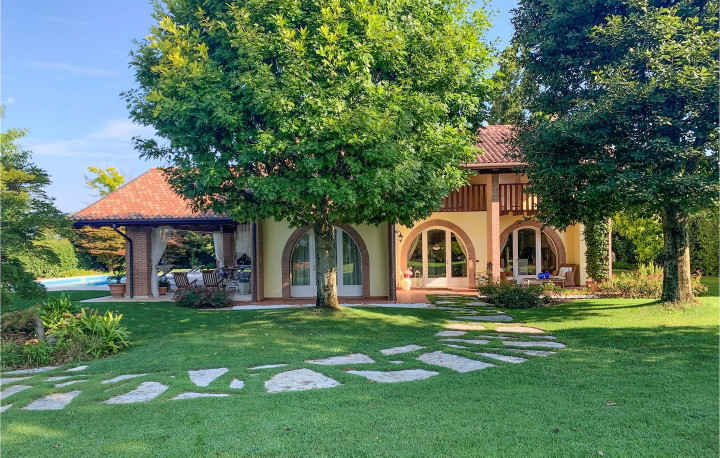 Stunning Home In Fanzolo Di Vedelago - Castelfranco Veneto