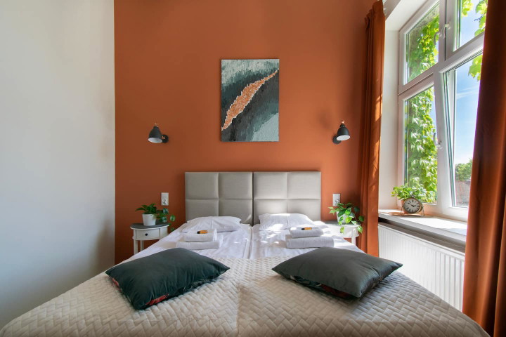 High Ceiling With Antique Frescoes 4 Bedroom - Pologne