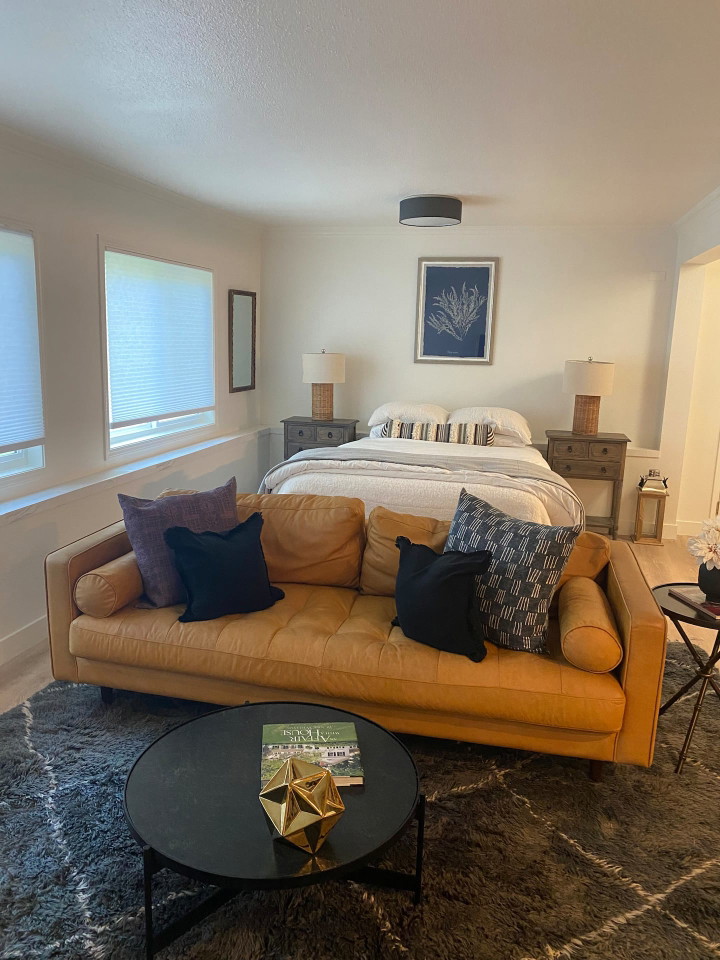 Large, Remodeled + Open Studio! - Sausalito