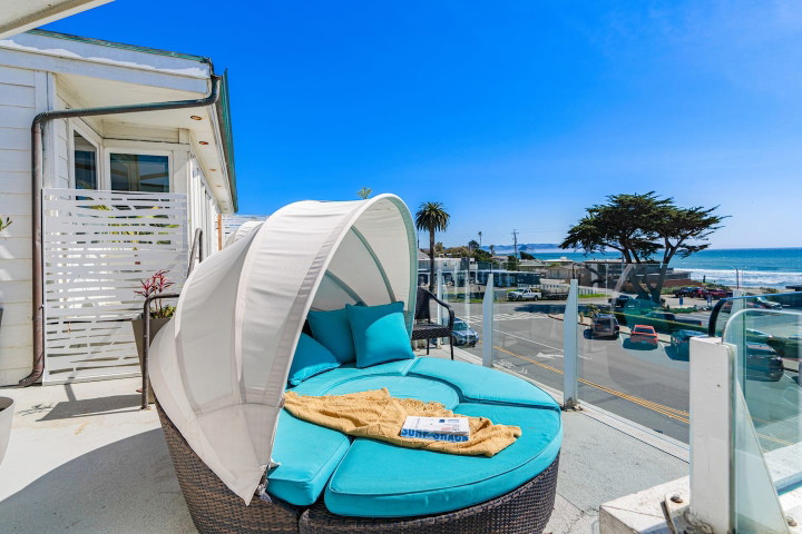 Steps To Beach | Studio + King Bed, Shared Firepit - Cayucos, CA