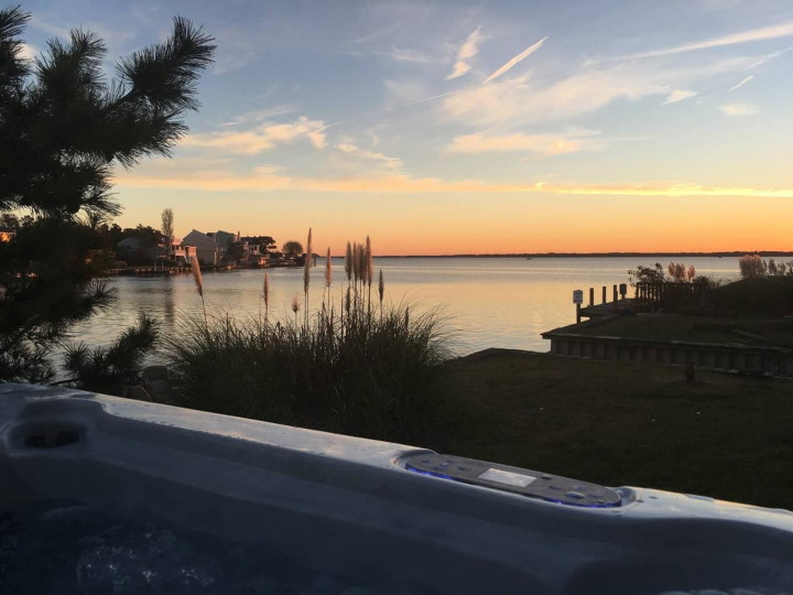 Bay View | 3br House | Hot Tub & Private Dock - Virginia Beach, VA