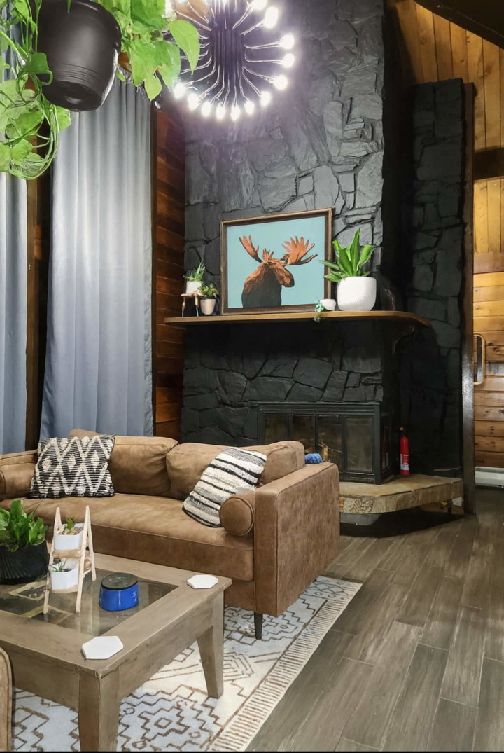 Moose Manor; Upper Level Duplex, Hot Tub! - Alaska