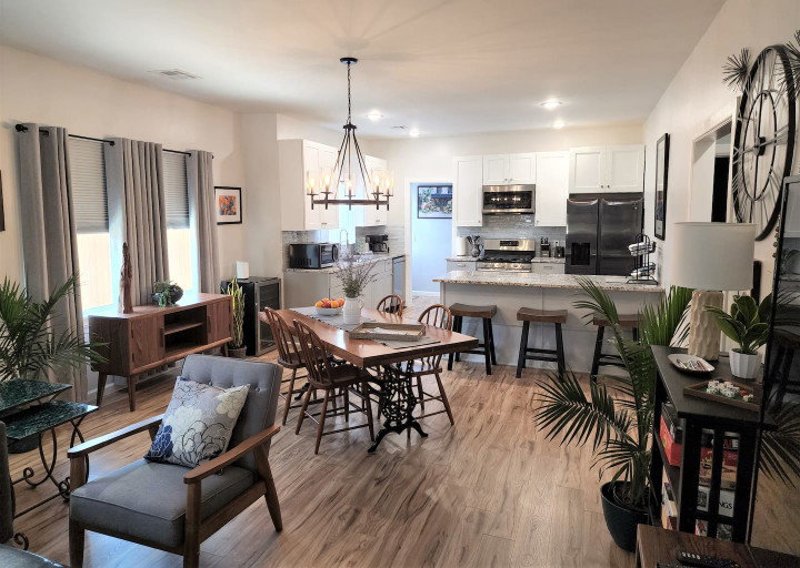 Comfortable 3-bedroom House In Oklahoma City - Boathouse District - Oklahoma City