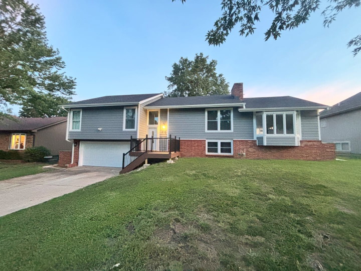 Perfect For Big Families Or Multi Families - Topeka, KS
