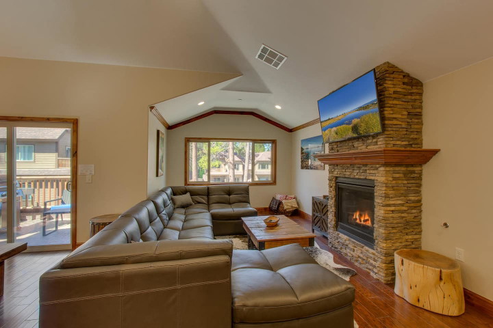Elegant 3br Townhouse W/ Sauna & Bbq - South Lake Tahoe, CA