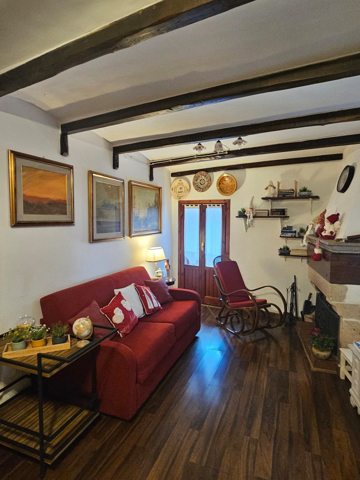 Casina Giulia - In The Historic Center With A View - Abruzzo