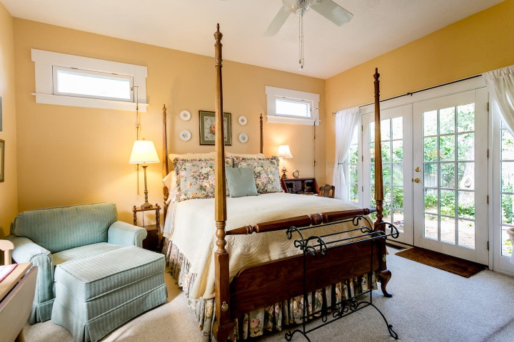 Millennium Rose | Giardino Piacevole | Splendida Suite - Fredericksburg, TX