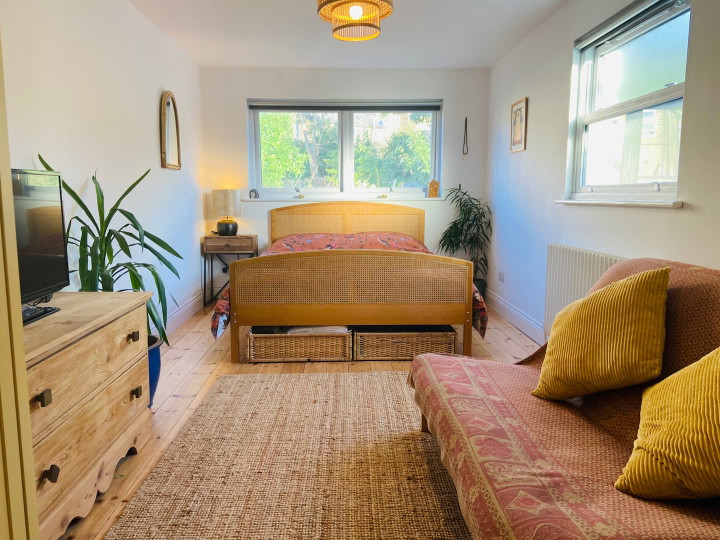 Loft Studio Retreat , Holistic Therapies Available - Essex