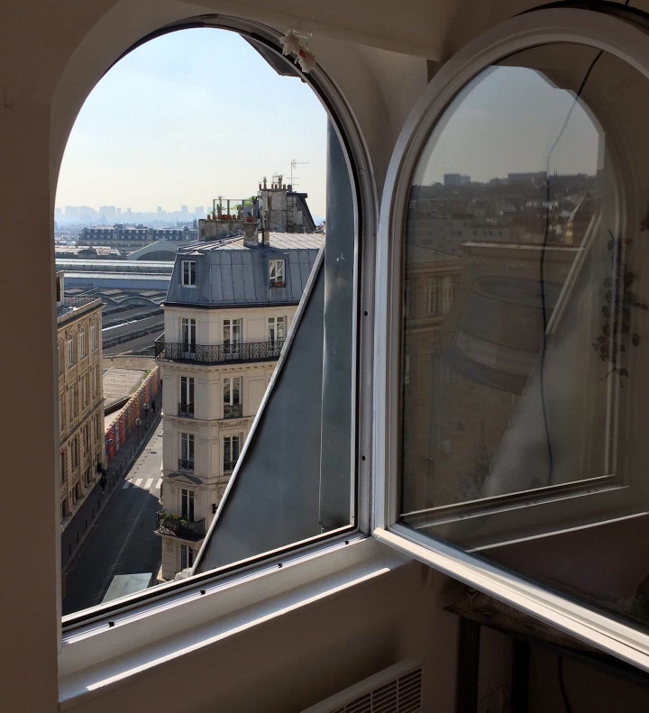 Flat With View (Canal Saint Martin/gare Du Nord) -