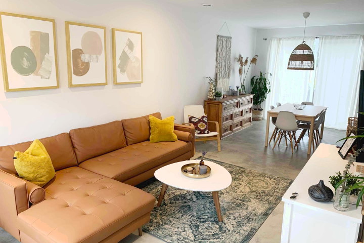 Sutton Townhouse New, Bright, Modern & Rustic - Sutton