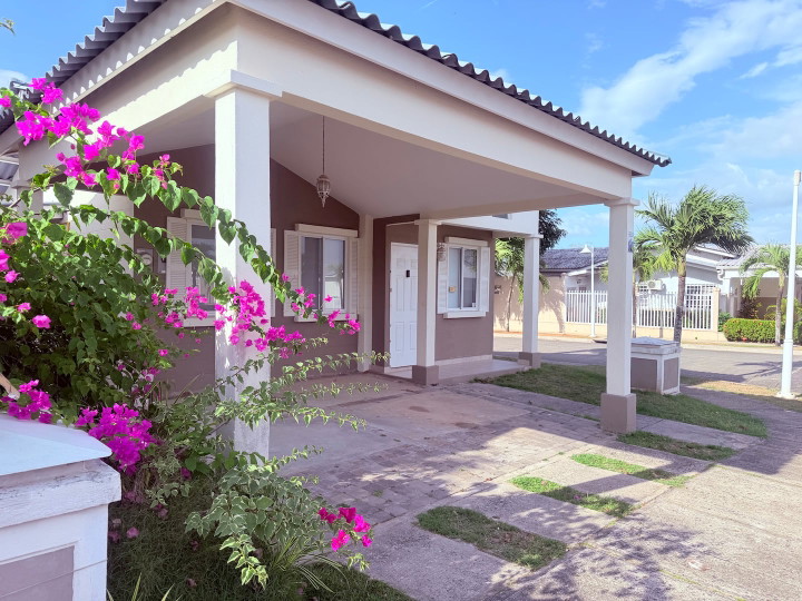 Entire House Near The Beach And Playa Dorada Club - Panama