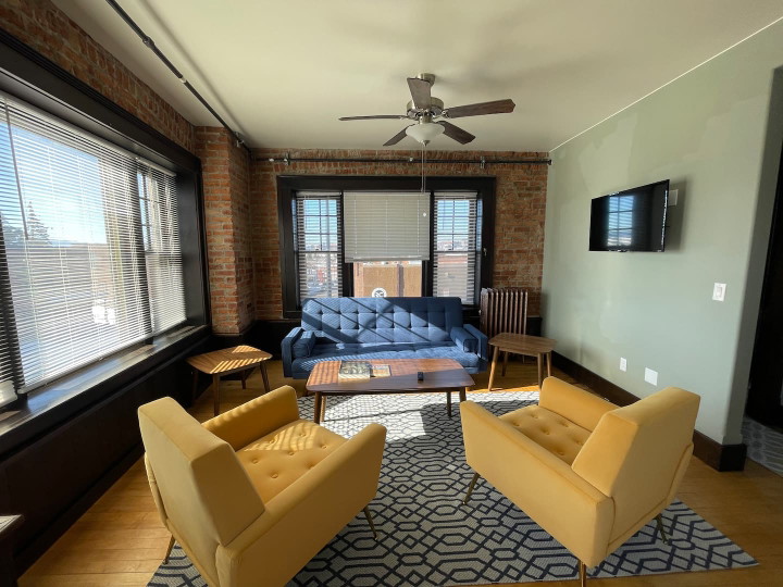 City-chic Uptown Butte Oasis - Montana