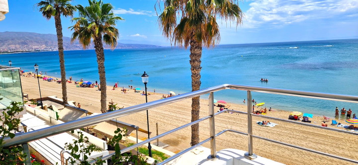 New Apartment, On The Beachfront - Roquetas de Mar
