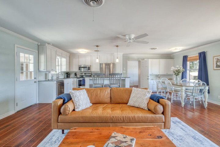 Serene Getaway By The San Gabriel River - Georgetown, TX
