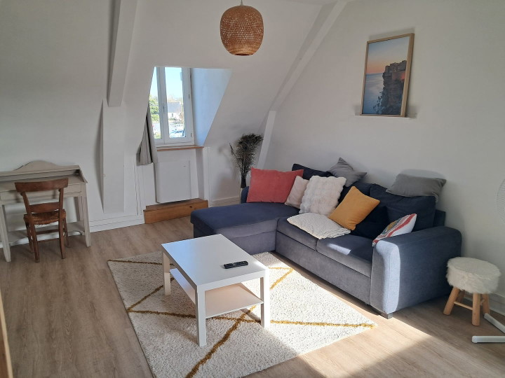 Practical 2-bedroom Apartment - Dinan