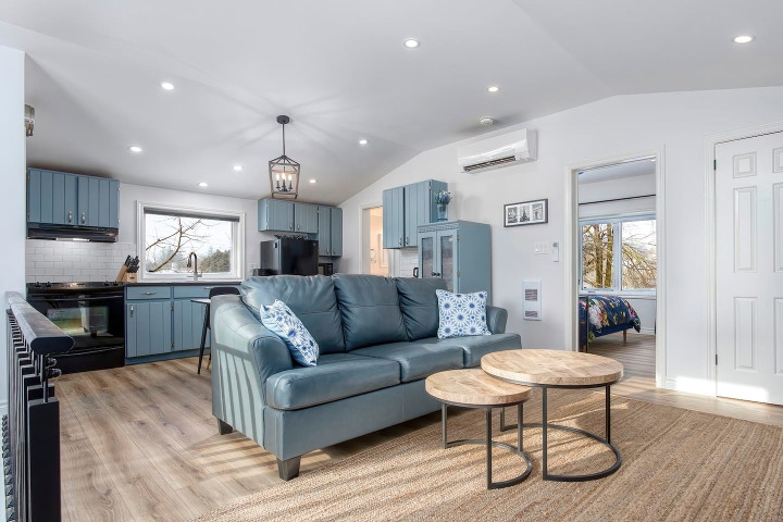 "The Nest" In Downtown Fergus - Fergus