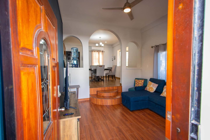 Cozy Riverview Villa Downtown Bze-fully Ac, Wi-fi - Belize