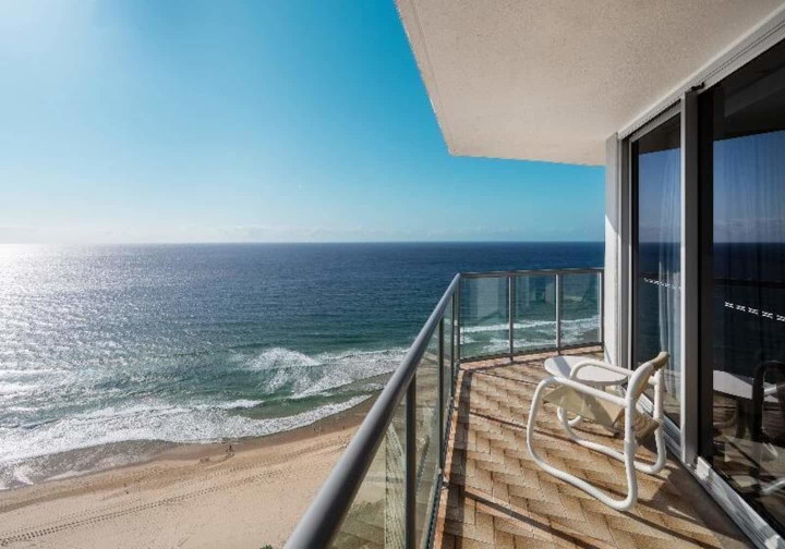 Above It All 21st Floor! - Surfers Paradise
