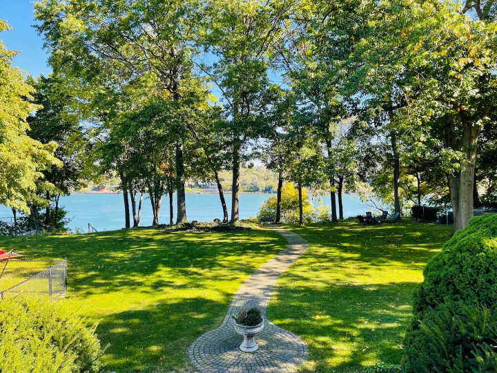 Breathtaking Views Of The Niagara River - Youngstown, NY