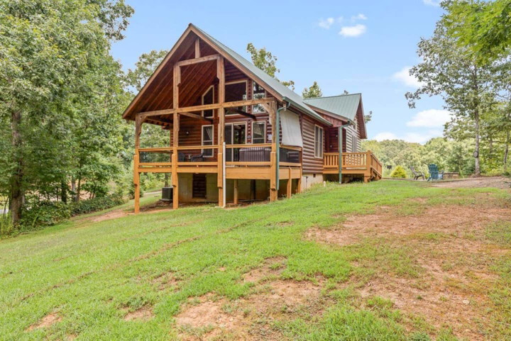 Romantic Cabin: Private Spa, Hot Tub & Sauna - Clermont, GA