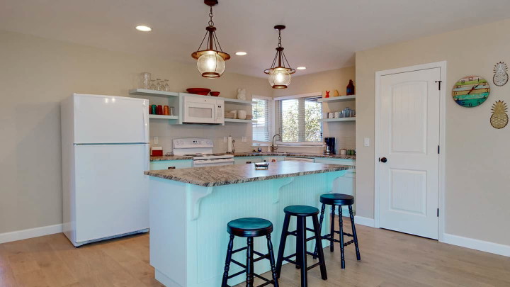 Charming Ashberry By The Sea - Brookings, OR